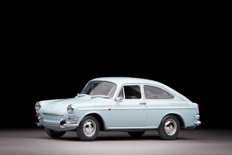 Volkswagen 1600 TL Fastback (1966) – DIECAST MODEL FEVER